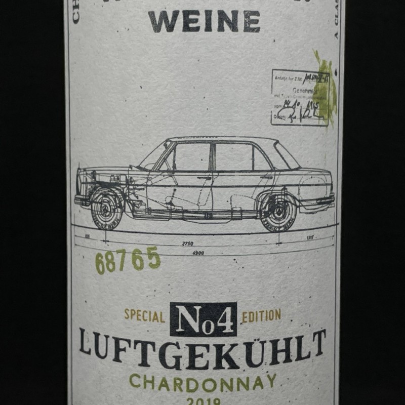 Bottle of wine Mercedes W108 / W109 Winzinger Weine Chardonnay 2019 ...