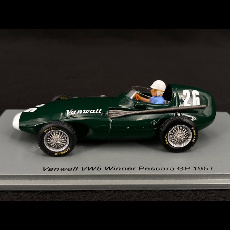 Vanwall VW5 n° 26 Winner GP Pescara 1957 1/43 Spark S7206