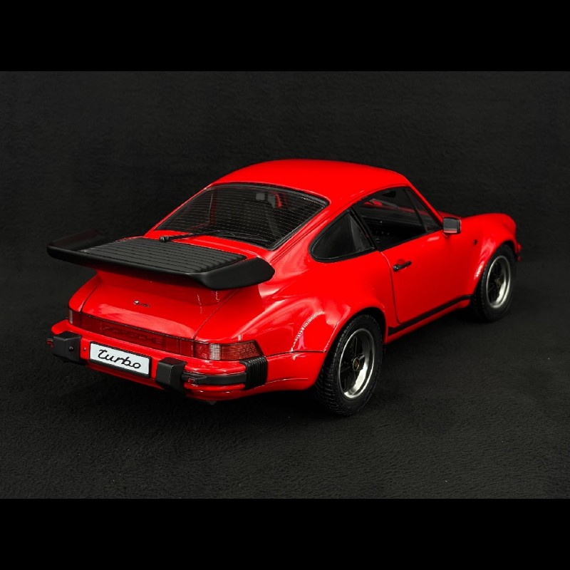 Porsche 930 Turbo 1980 Guards Red 1/12 Schuco 450670000