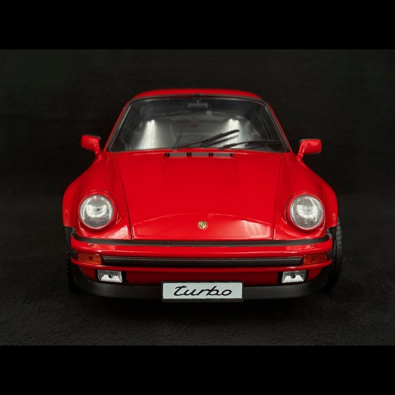 Porsche 930 Turbo 1980 Guards Red 1/12 Schuco 450670000