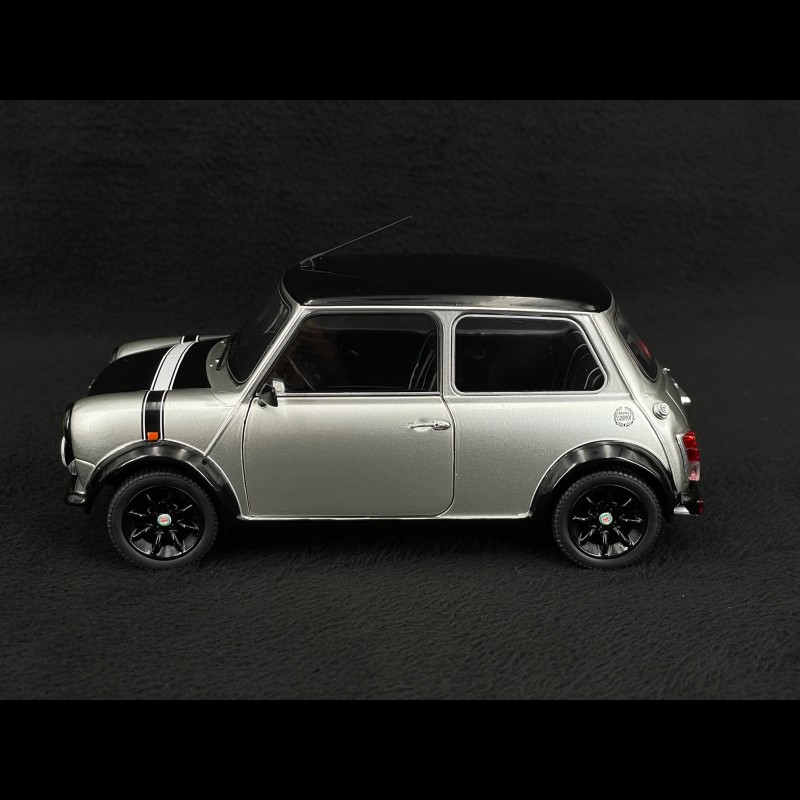 Mini Cooper Street Fighter 1998 Argent Platinum 1/18 Solido S1800608