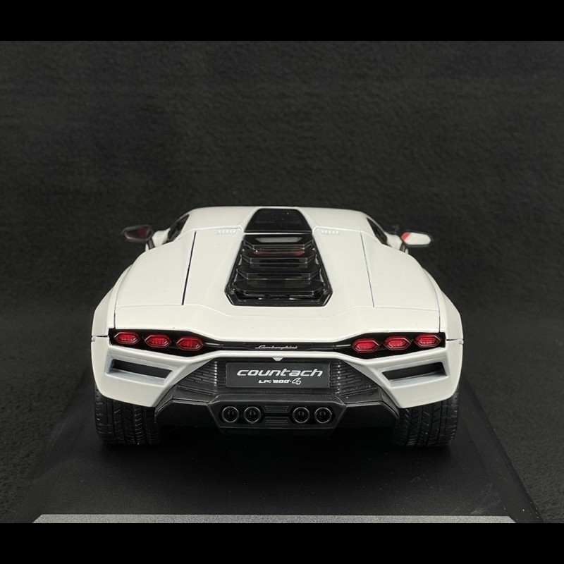 Lamborghini Countach LPI 800-4 2022 Weiß Impact White 1/18 Maisto 31459