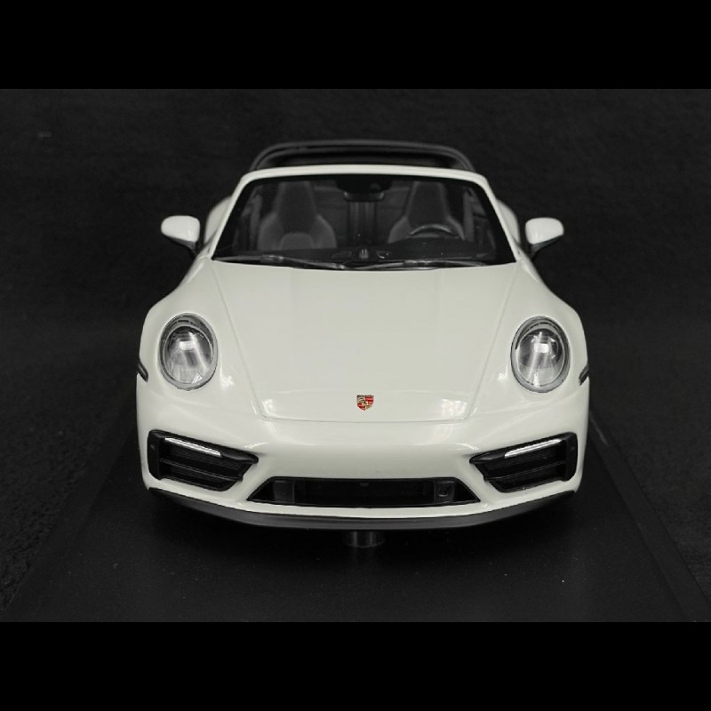 Porsche 911 Targa 4 GTS 2021 type 992 Crayon Grey 1/18 Minichamps 155061064