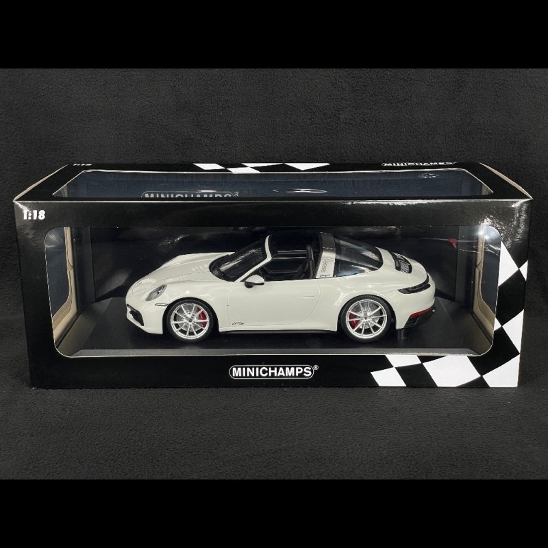 Porsche 911 Targa 4 GTS 2021 type 992 Crayon Grey 1/18 Minichamps 155061064