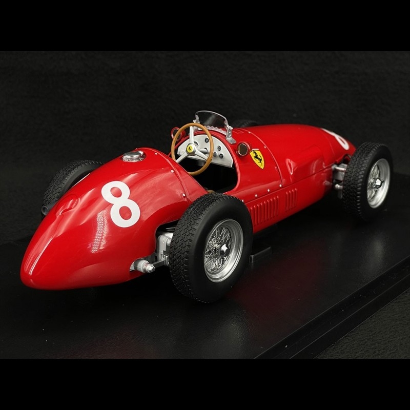 Ferrari 500 F2 Nr 8 Sieger Great Britain GP 1953 Alberto Ascari 1/18 CMR CMR200
