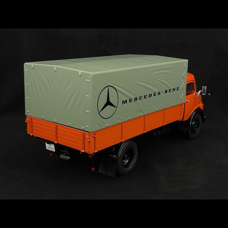 Truck Mercedes-Benz L911 Red 1/18 Schuco 450044700