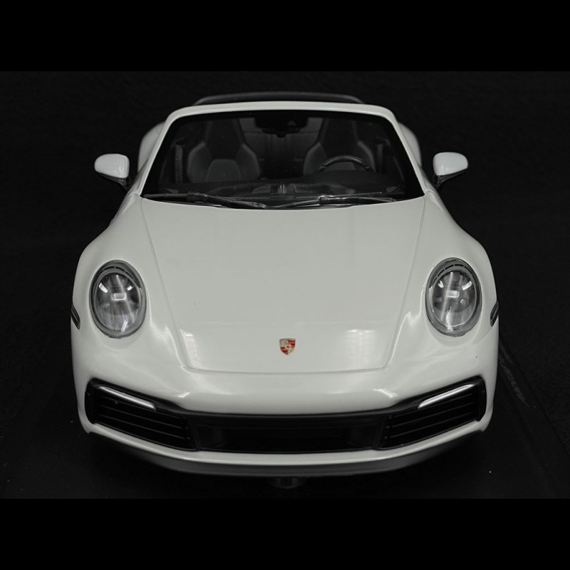 Porsche 911 Carrera 4S Cabrio Type 992 2019 Chalk Grey 1/18 Minichamps ...