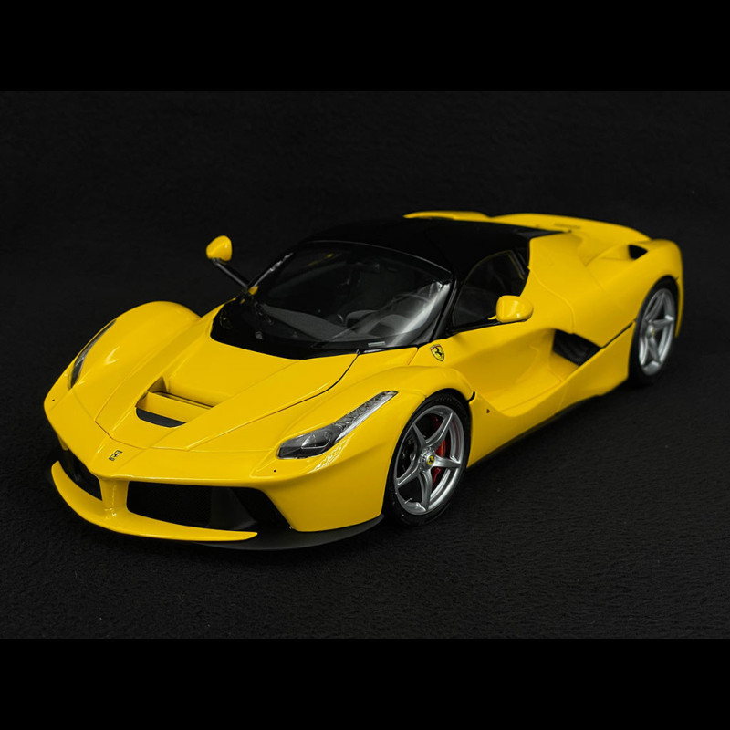 Ferrari LaFerrari 2013 Modena Yellow 1/18 BBR 182220