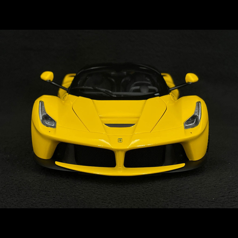 Ferrari LaFerrari 2013 Modena Yellow 1/18 BBR 182220