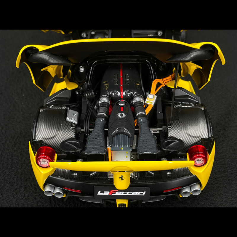 Ferrari LaFerrari 2013 Modena Yellow 1/18 BBR 182220