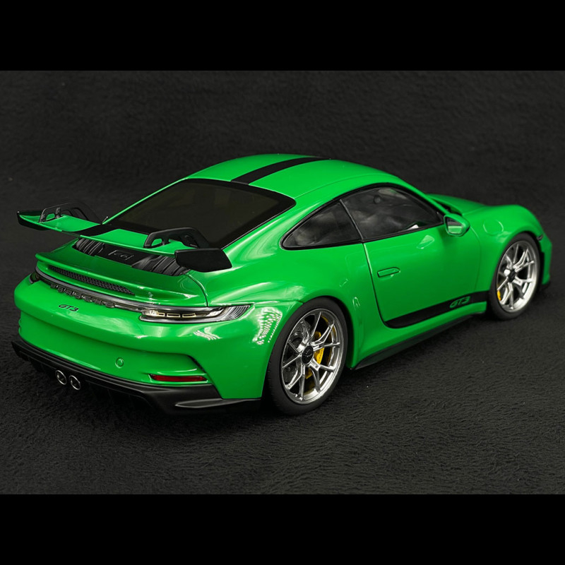 Porsche 911 GT3 Type 992 2021 Python Green 1/18 Norev 187301