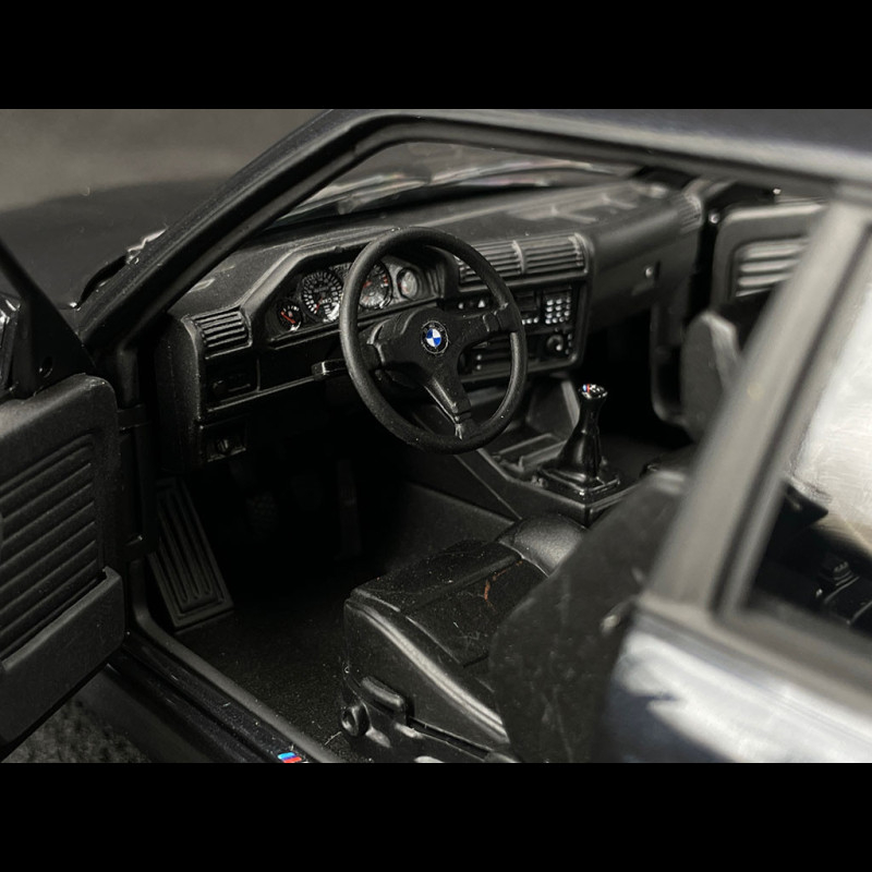 BMW M3 E30 Street Evo 1989 Bleu Foncé Métallique 1/18 Minichamps 180020308