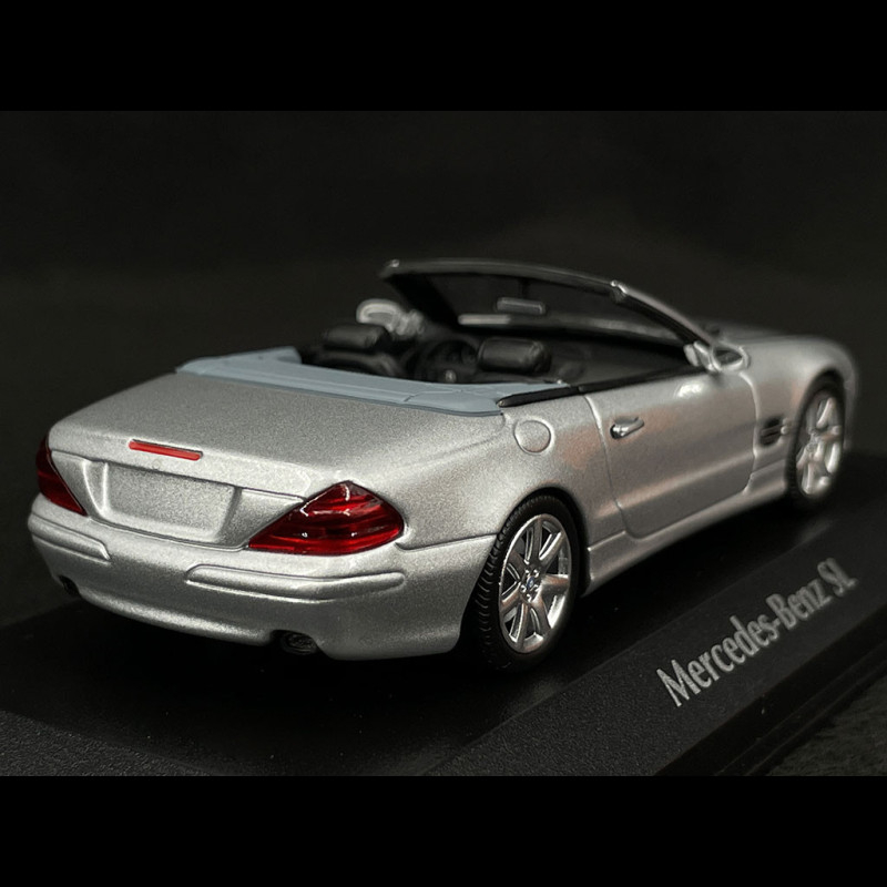 Mercedes-Benz SL 2001 Silver 1/43 Minichamps 940031030