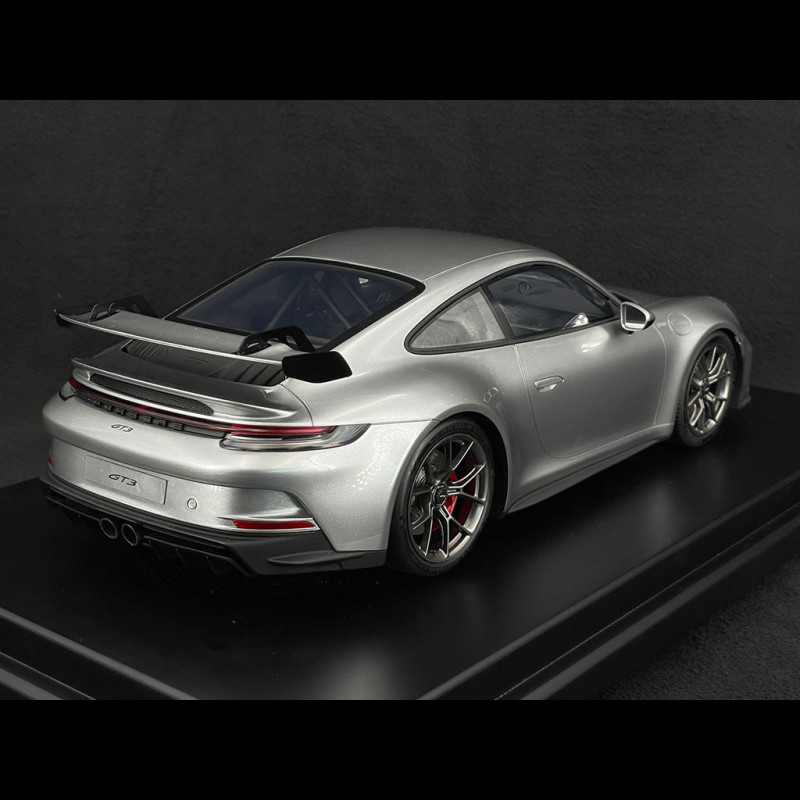 Porsche 911 GT3 Type 992 2021 Silver grey metallic 1/12 Spark ...