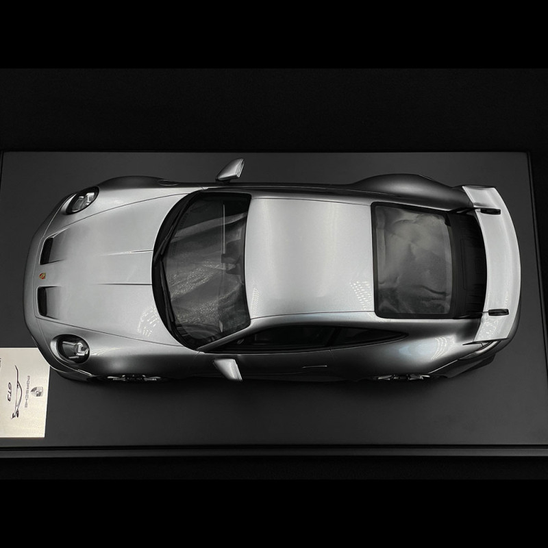 Porsche 911 GT3 Type 992 2021 Silver grey metallic 1/12 Spark ...