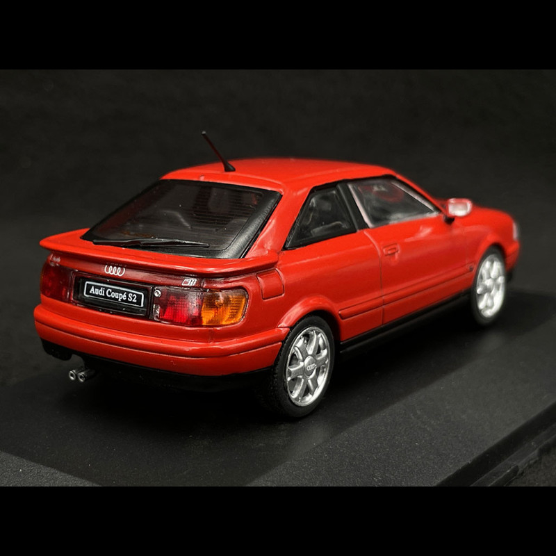 Audi S2 Coupé 1992 Lazer Red 1/43 Solido S4312201