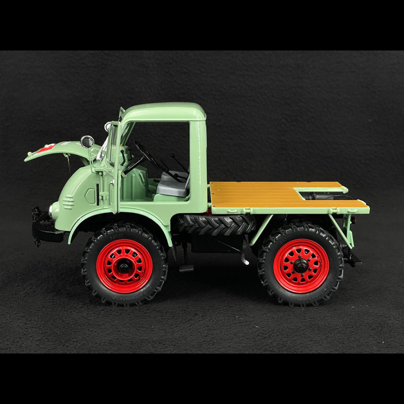 Mercedes - Benz Unimog 401 1955 Light Green 1/18 Schuco 450017600