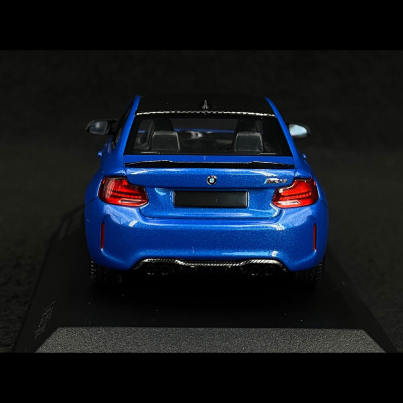 BMW 911 GT2 Typ 996 2020 Blau / Schwarze Felgen 1/43 Minichamps 410021026