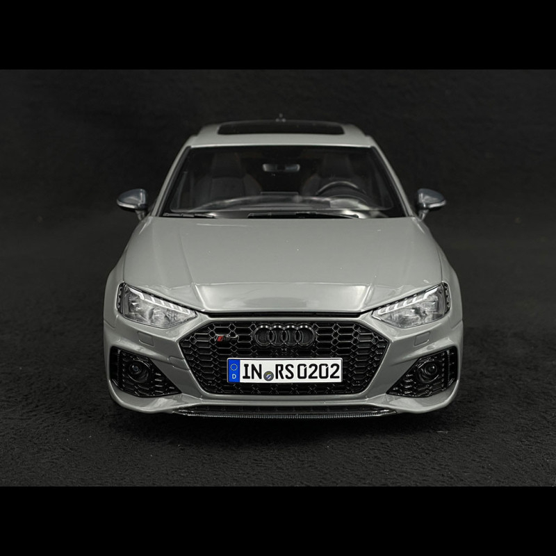 Audi RS4 Avant 2020 Nardo Grey 1/18 Keng Fai VAKW-0401
