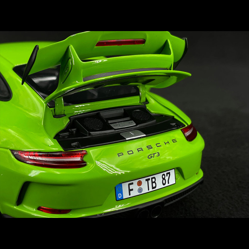 Porsche 911 GT3 Type 991 2018 Shmee 150 Yellow Green 1/18 Minichamps ...