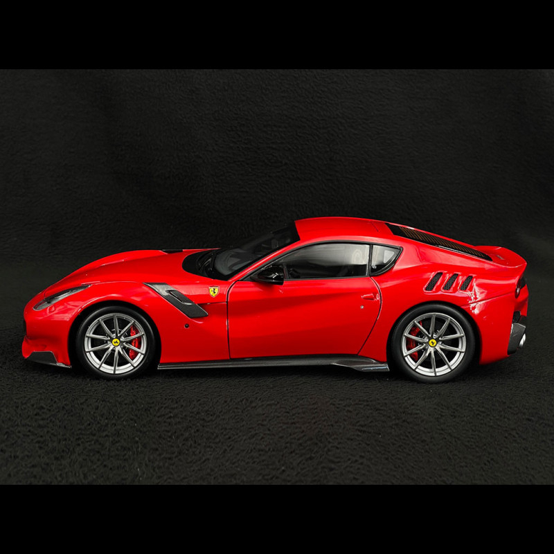 Ferrari F12 TDF 2016 Red Rosso Corsa 1/18 BBR Models BBR182101