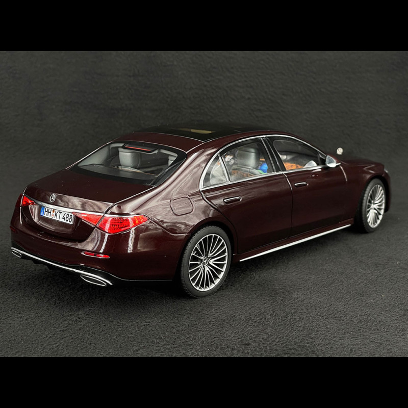 Mercedes-Benz S-Class AMG-Line 2021 Rubellite Red 1/18 Norev 183804