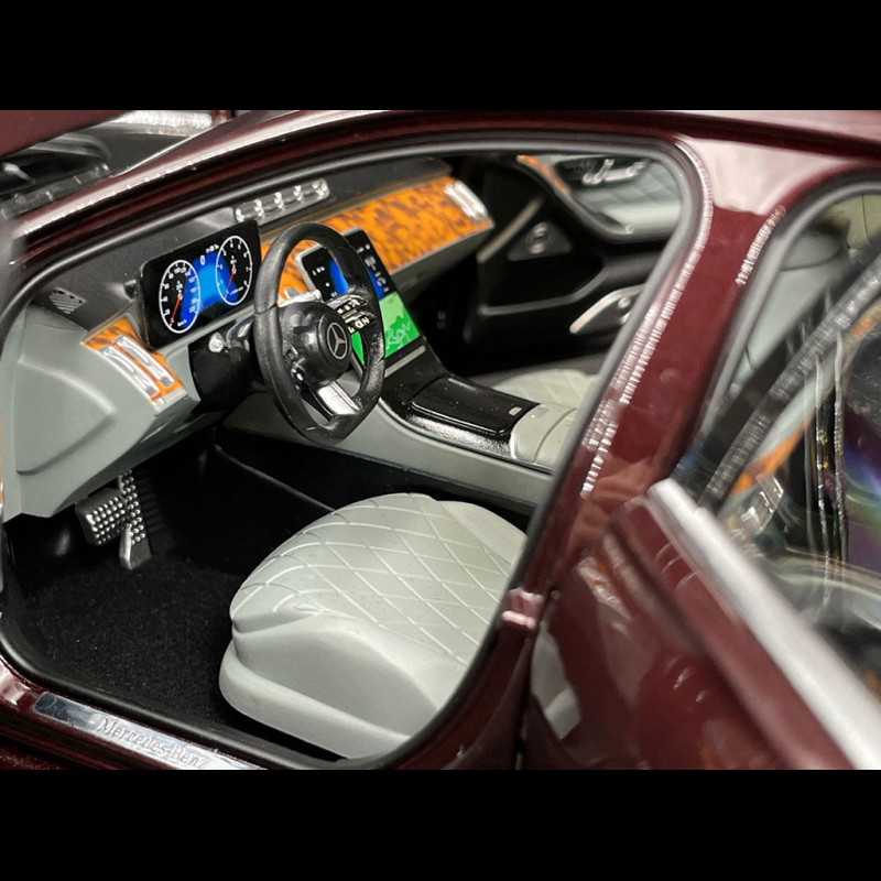 Mercedes-Benz S-Class AMG-Line 2021 Rubellite Red 1/18 Norev 183804