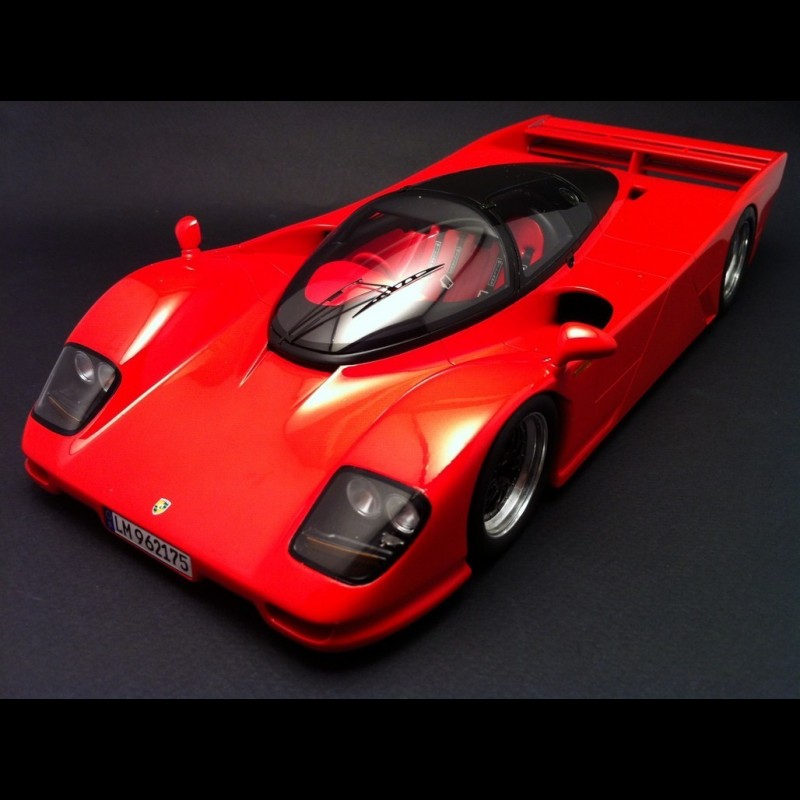 Porsche Dauer 962 rouge 1/18 Spark CAP01812001