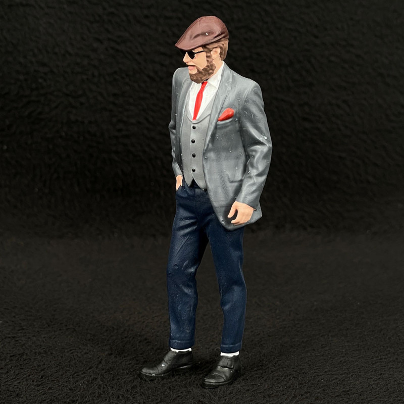 Figurine homme élégant avec casquette cuir Diorama 1/18 Premium 18020