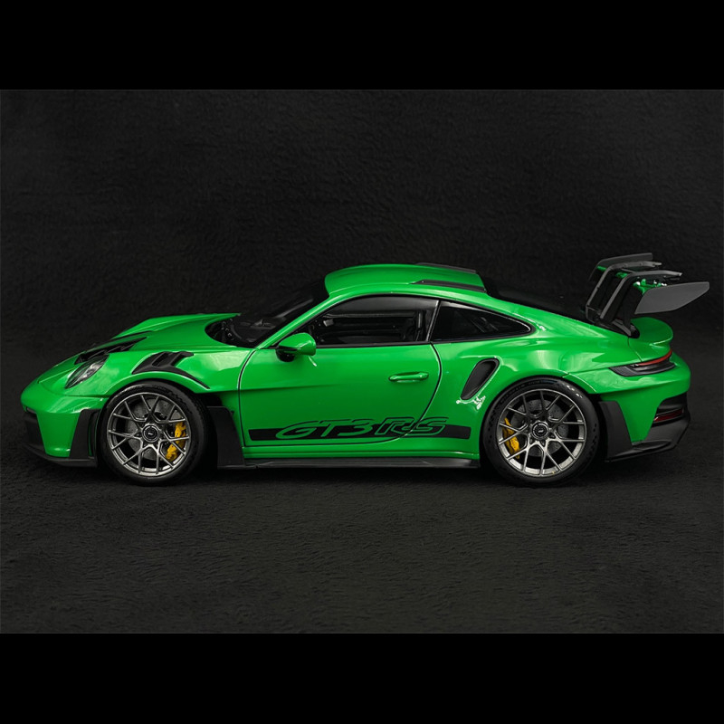 Porsche 911 GT3 RS Type 992 2023 Python green 1/18 Norev WAP0212820RGT3