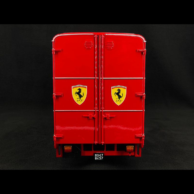 Fiat OM 150 Rolfo Ferrari race transporter 1967 red 1/18 CMR CMR176