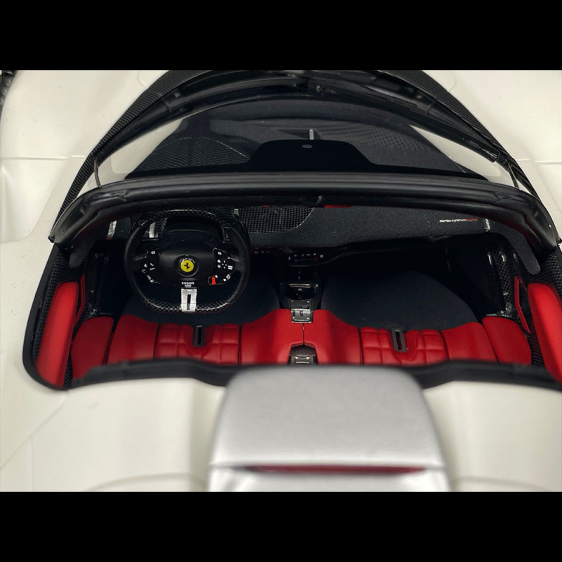 Ferrari Daytona SP3 Icona 2022 Open Roof Italia White 1/18 BBR P18214B