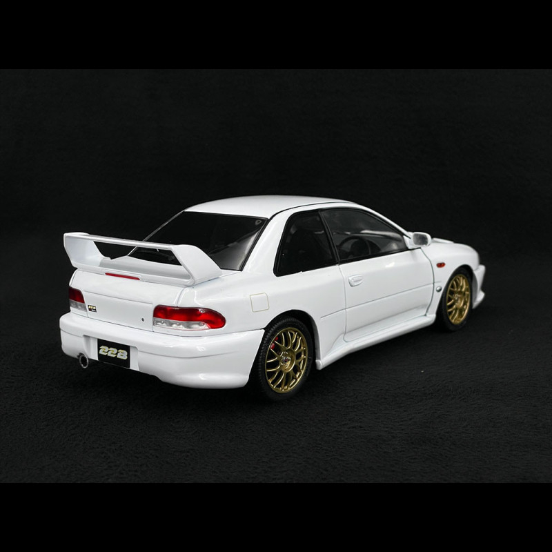 Subaru Impreza 22B 1998 White 1/18 Solido S1807404