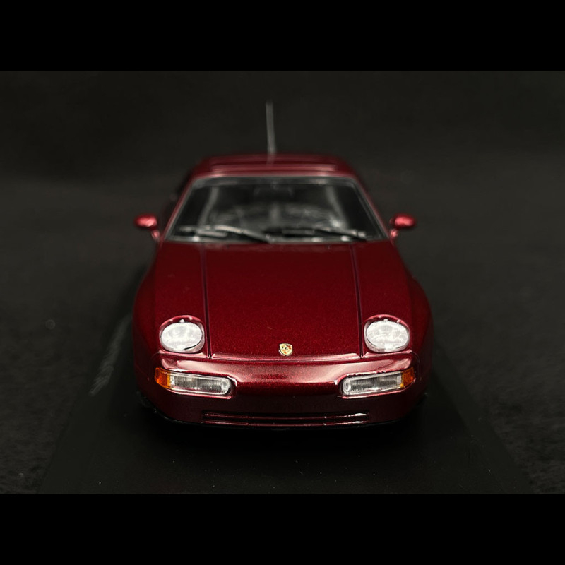 Porsche 928 GTS 1991 Rubinrot metallic 1/43 Minichamps 940068104
