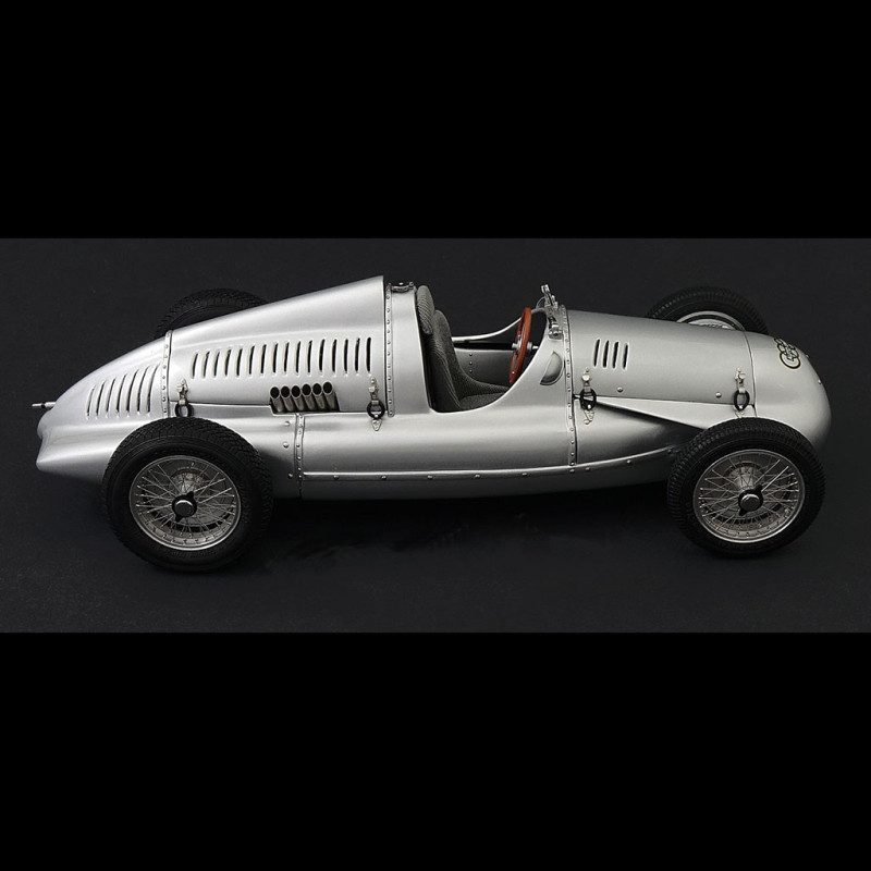 Auto-Union Typ D Silver arrow Grand-Prix 1938-1939 1/18 CMC M-027