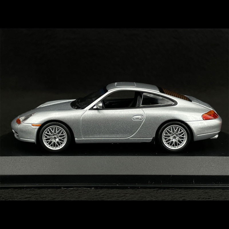 Porsche 911 Carrera Type 996 1998 Silver Metallic 1/43 Minichamps 940061181