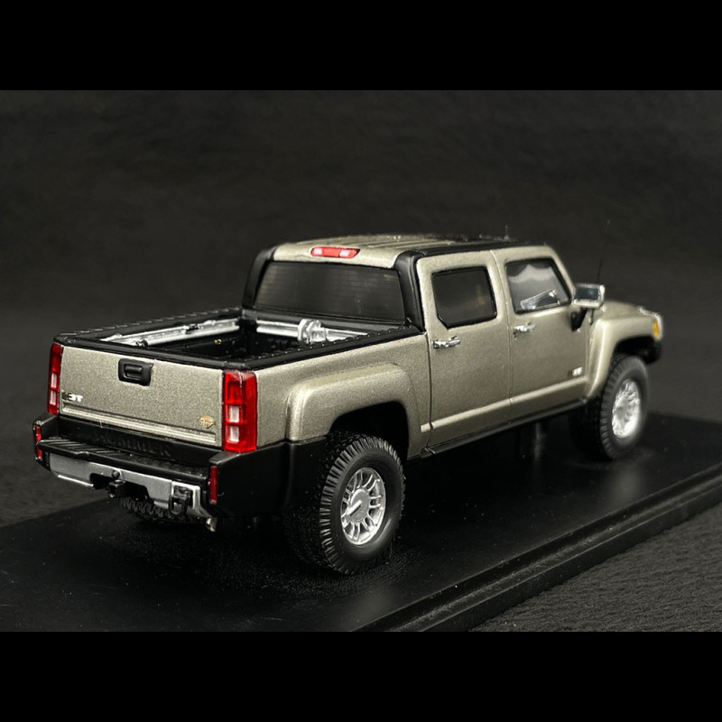 Hummer H3T 2008 Silver grey 1/43 Spark S0868