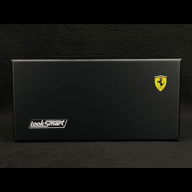 Ferrari 488 GT3 Evo n° 74 Red Bull DTM 2022 1/43 LookSmart LSRC156