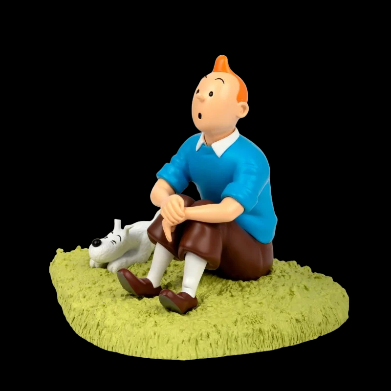 Tim und Struppi Figur - Im Gras sitzen - Die schwarze Insel 17,5 cm 47001