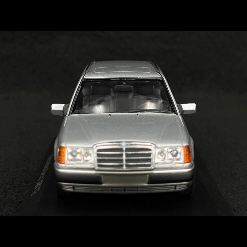 Mercedes-Benz 300 TE S124 1990 Silver Grey Metallic 1/43 Minichamps ...