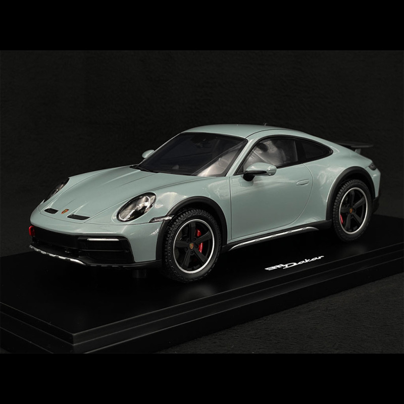 Porsche 911 Dakar Type 992 2023 Shade Green Metallic 1/18 Spark ...