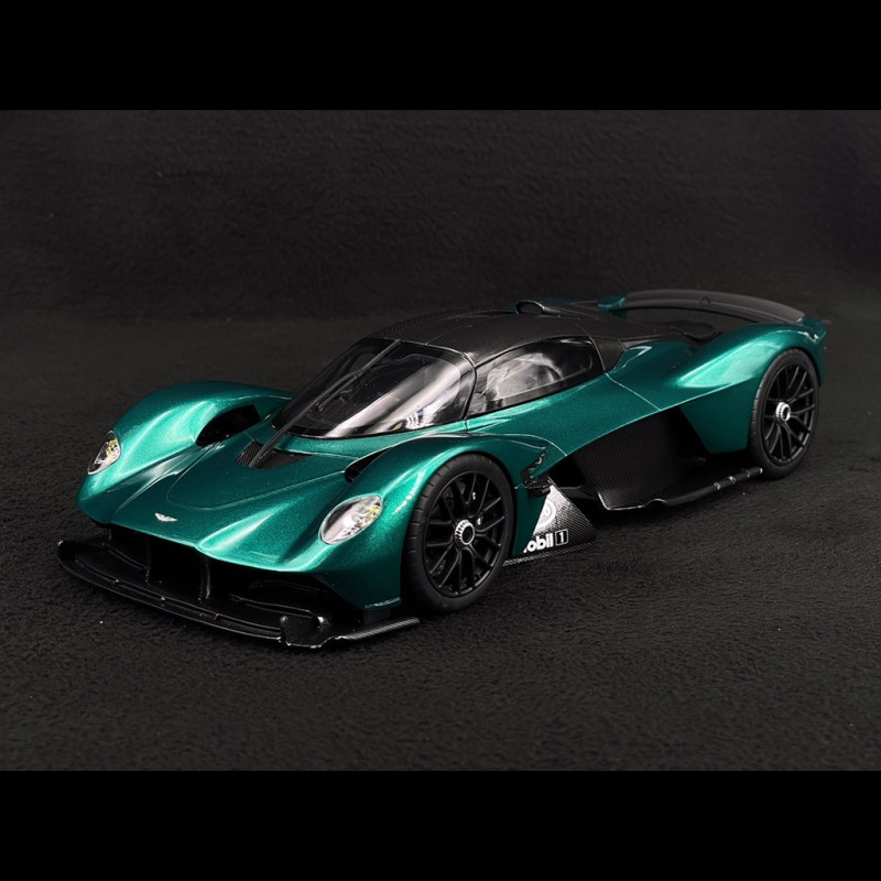 Aston Martin Valkyrie 2021 Racing green / Black 1/18 Top Speed TS0479
