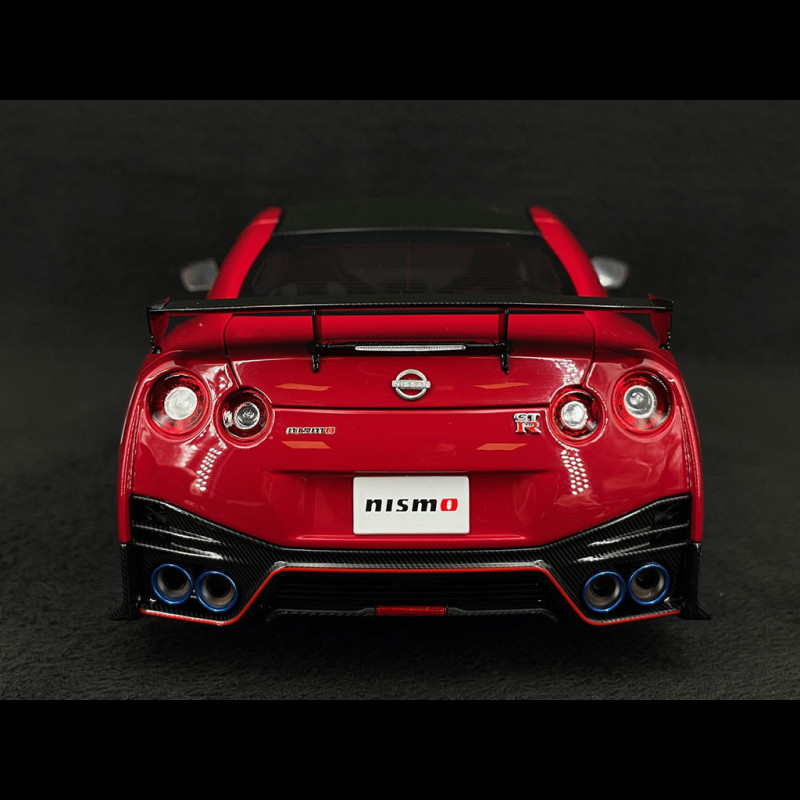 Nissan GT-R Nismo 2022 Type R35 Vibrant Red / Black 1/18 AutoArt 77502