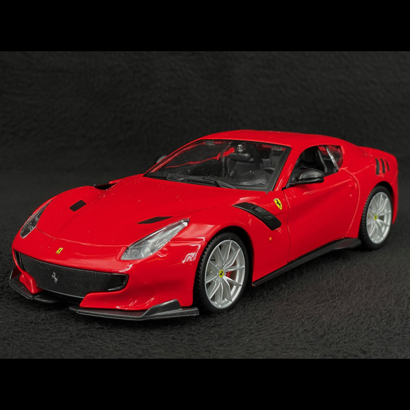Ferrari F12 TDF 2016 Red 1/24 Bburago 26021