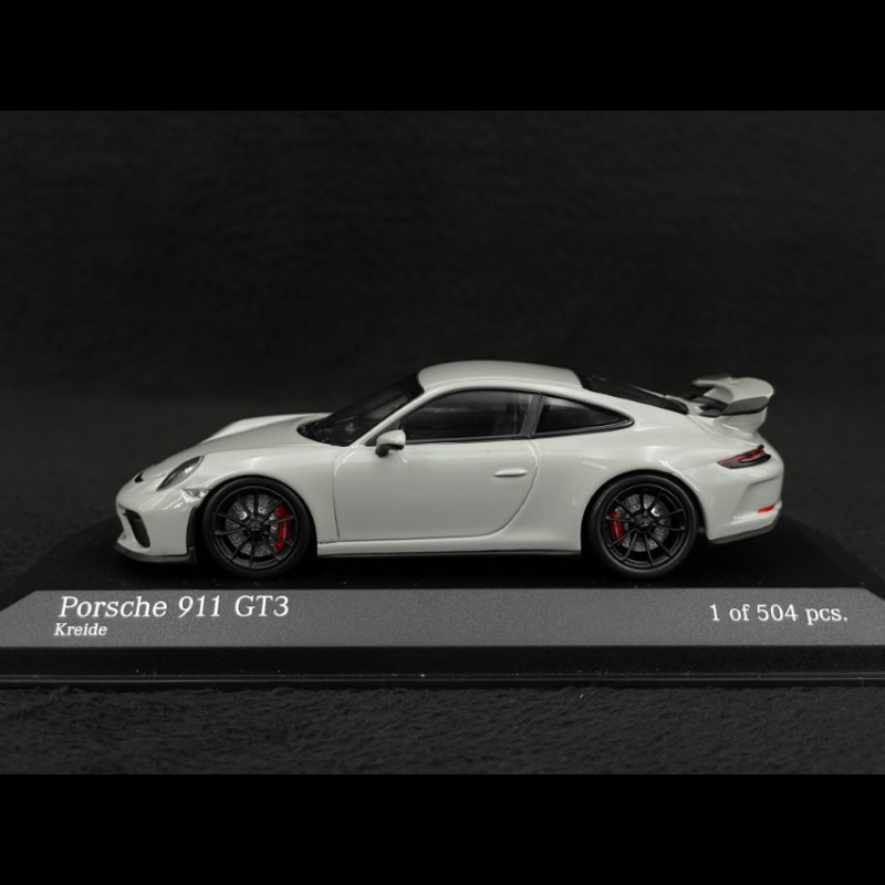 Porsche 911 GT3 typ 991 Mk II 2017 kreide grau 1/43 Minichamps 410066026