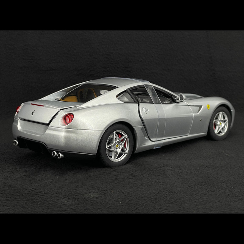 Ferrari 599 GTB Fiorano 2007 Grey Grigio Ingrid 1/18 Hot Wheels J2918
