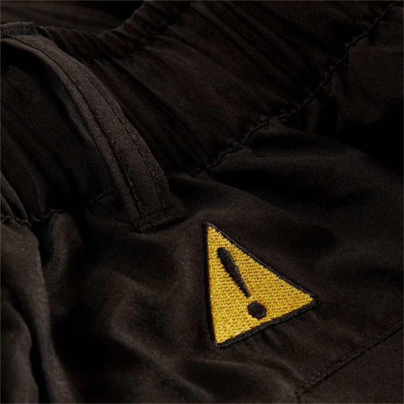 Short Mercedes-AMG Petronas F1 Team Noir Puma MDJ 627836-01