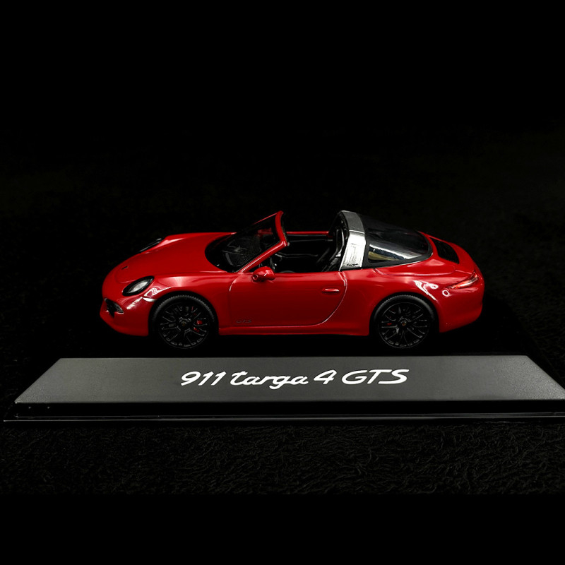 Porsche 911 type 991 Targa 4 GTS 2015 Rouge Carmin 1/43 Spark WAX02020078