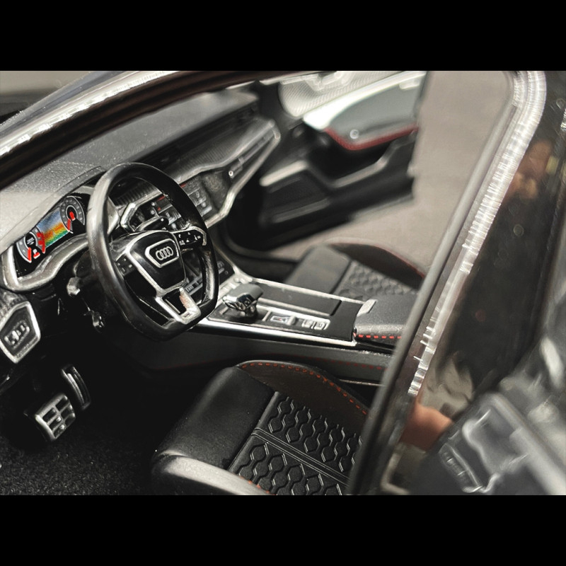Audi RS6 Avant 2021 Black 1/18 Keng Fai VAKW-0101