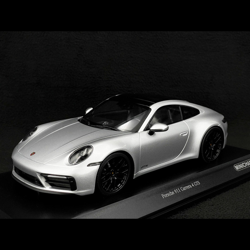 Porsche 911 Carrera 4 GTS Type 992 2020 GT Silver 1/18 Minichamps 155063104